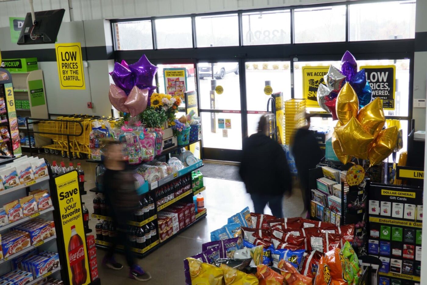 Dollar Tree Underperforms, Announces Closure of Nearly 1000 Stores ...